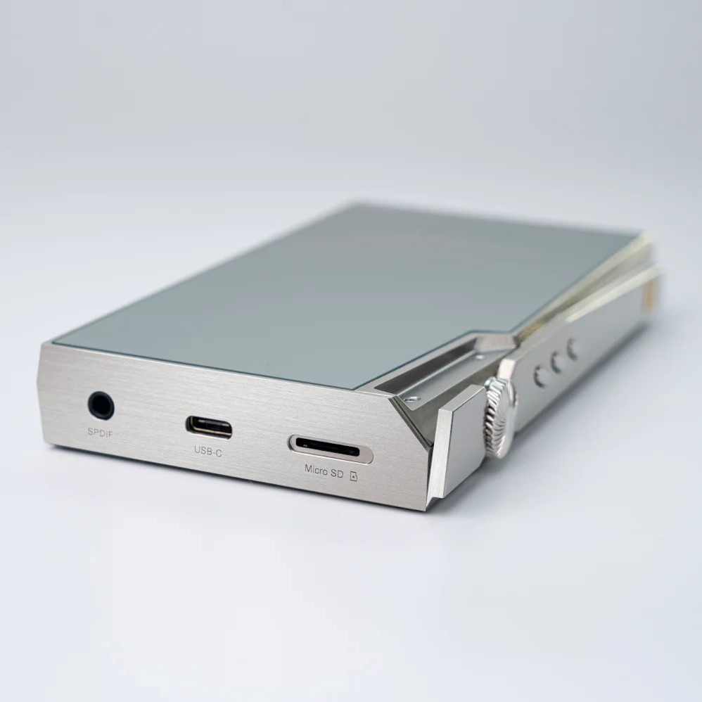 iBasso DX340 Ti (Limited Edition) Elektrocentrum